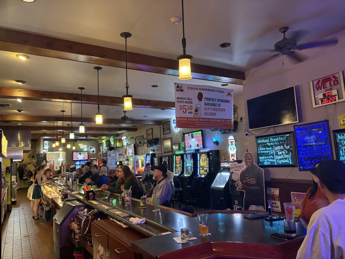 Sly's Midtown Salooon & Grill