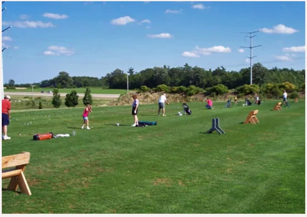 Sunset Hills Golf Course & Driving Range