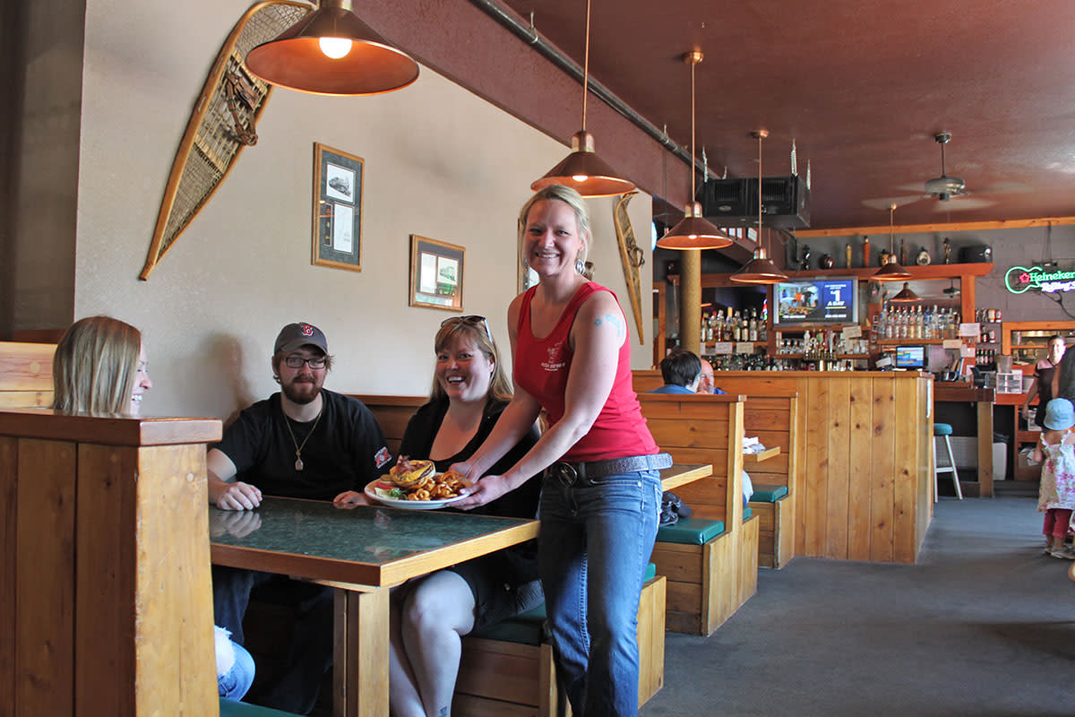 The Station Bar & Grill