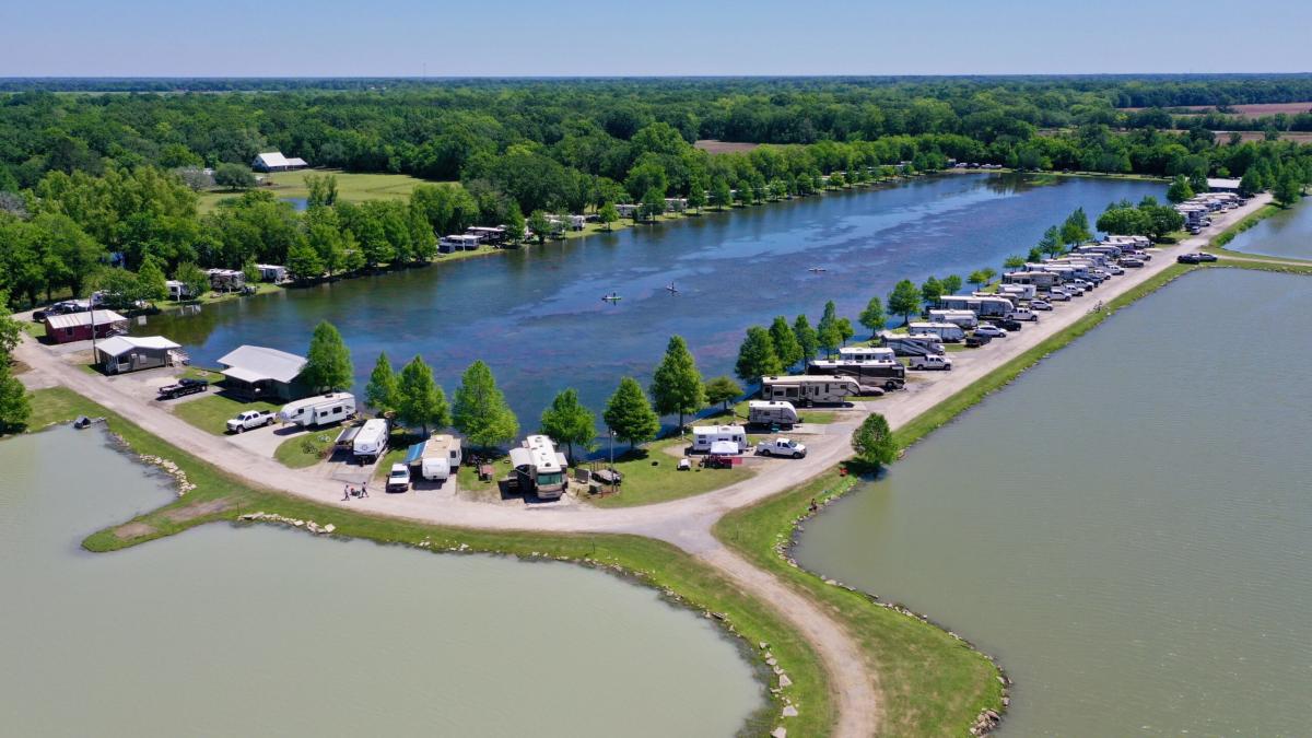 Poche’s RV Park, Fish-n-Camp