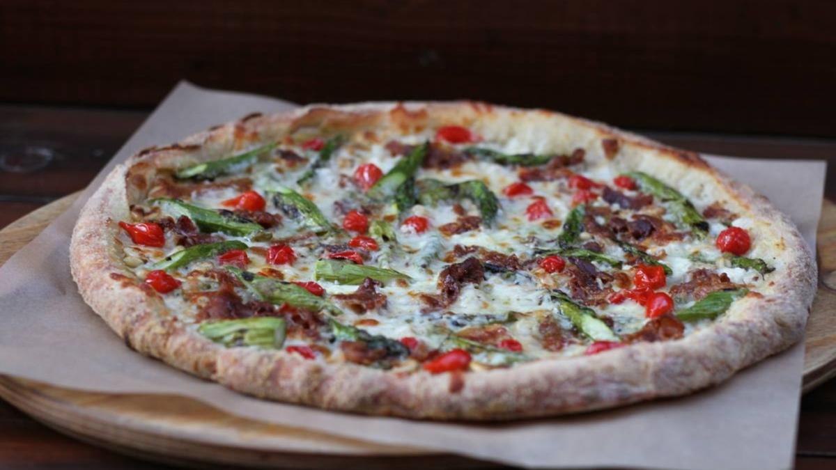 Lazy Dog Cafe at Promenade Temecula | Temecula, CA