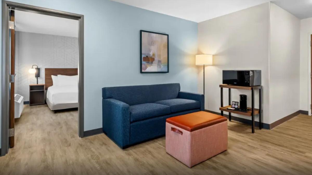 Everhome Suites Temecula | Temecula, CA