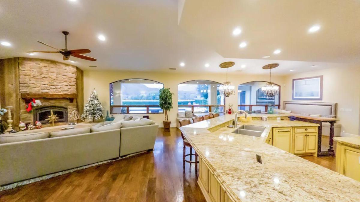 Temecula Grand Lodge