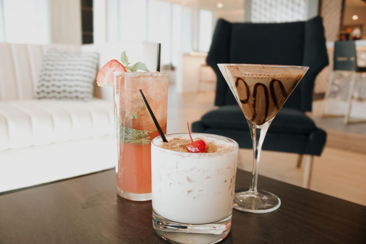 Altitude Bar & Lounge