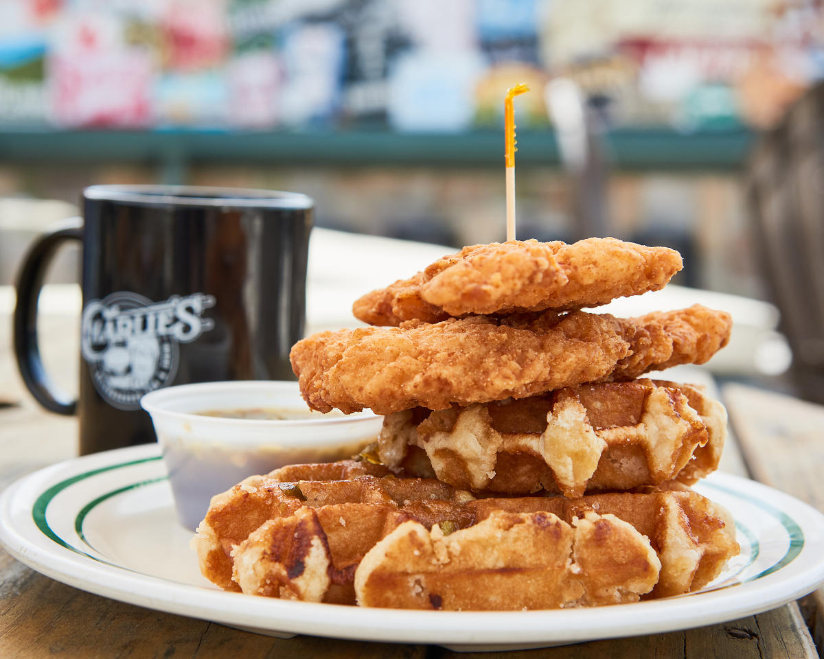 Charlie's Pub and Grub