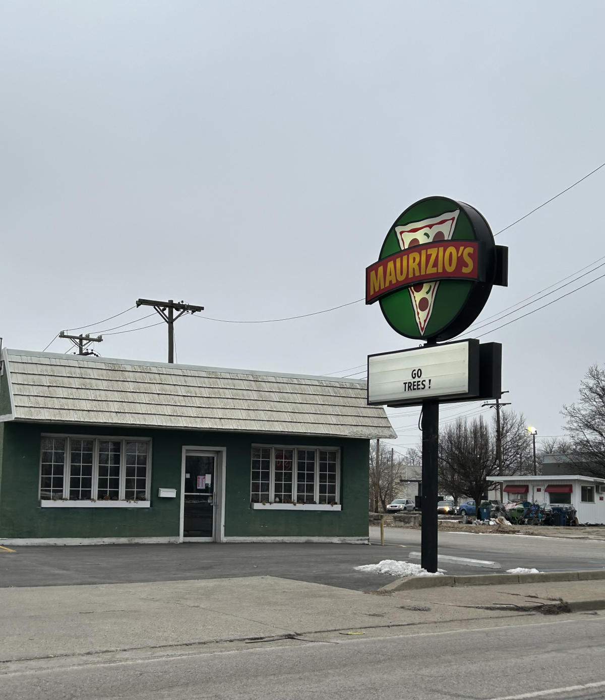 Maurizio's Pizza