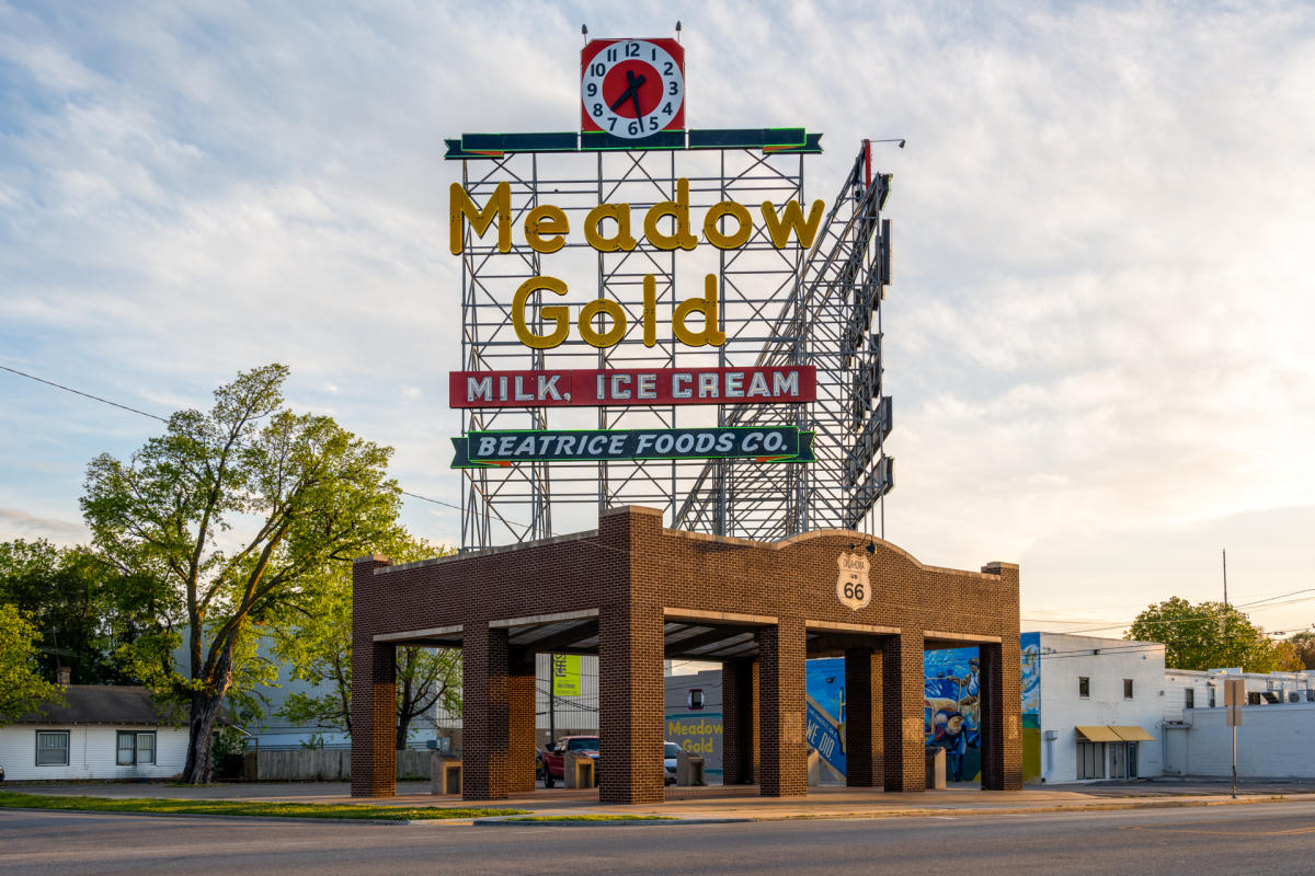 Meadow Gold Sign | Tulsa, OK 74120