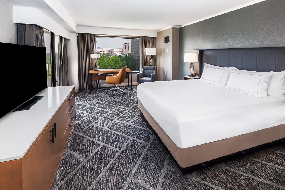 DoubleTree by Hilton Tulsa - Warren Place | Tulsa, OK 74136-1904