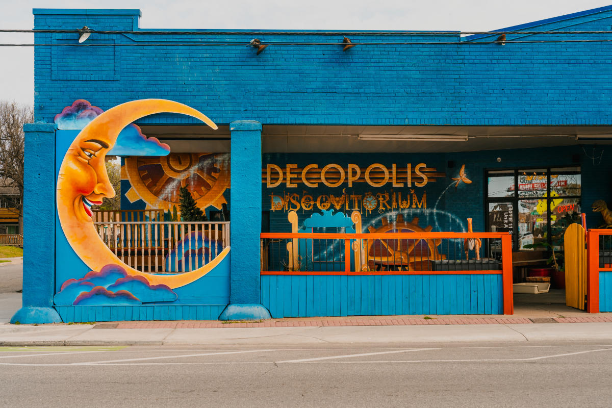 DECOPOLIS Discovitorium | Tulsa, OK 74120
