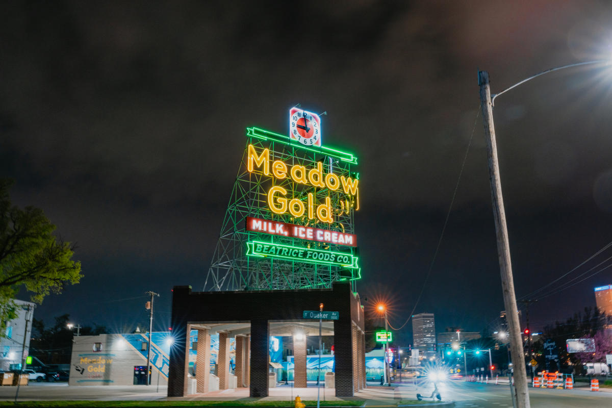 Meadow Gold Sign | Tulsa, OK 74120