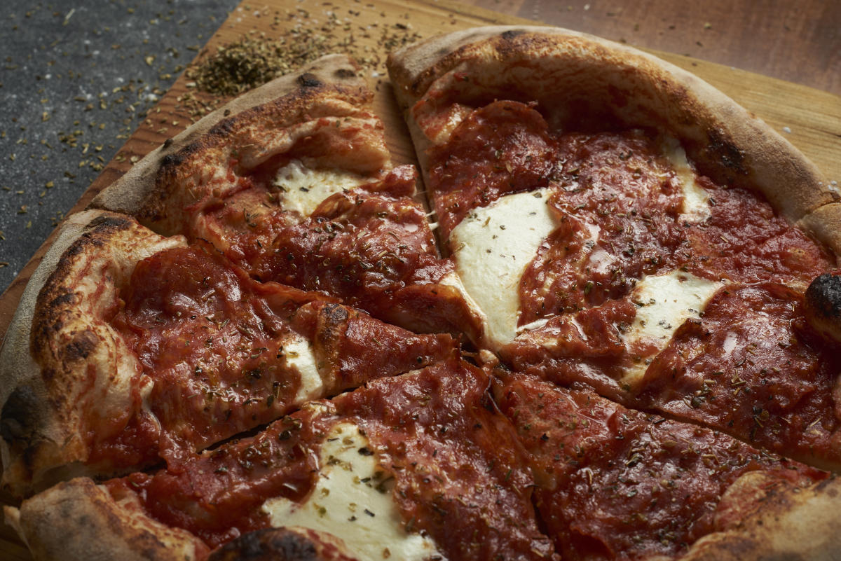 Mozz Artisan Pizza