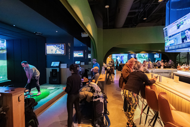 Courses Golf & Grill, Simulator Venue