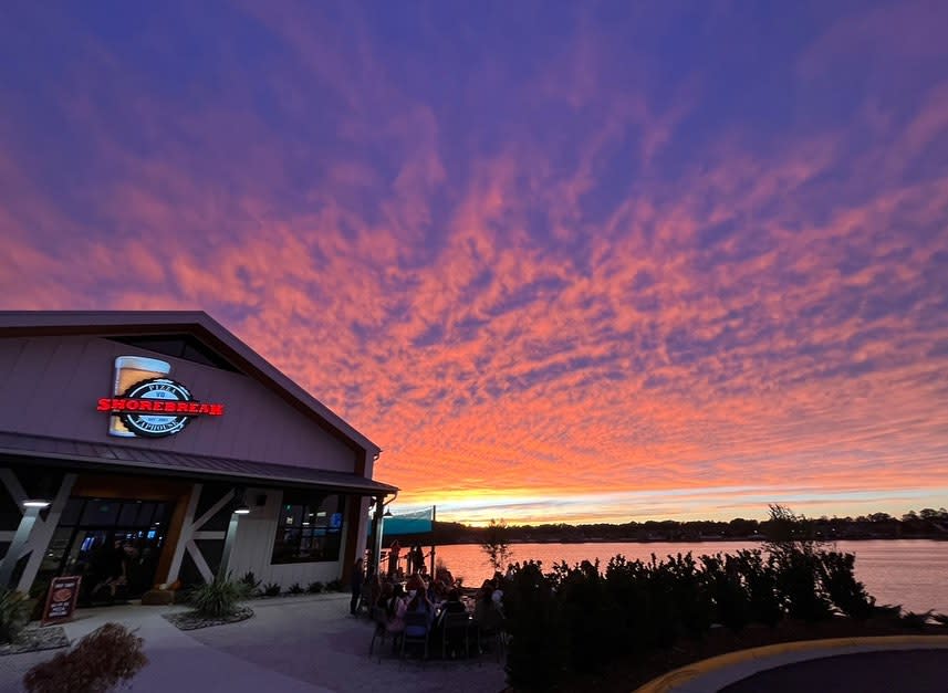 Shorebreak Pizza & Taphouse - Pungo