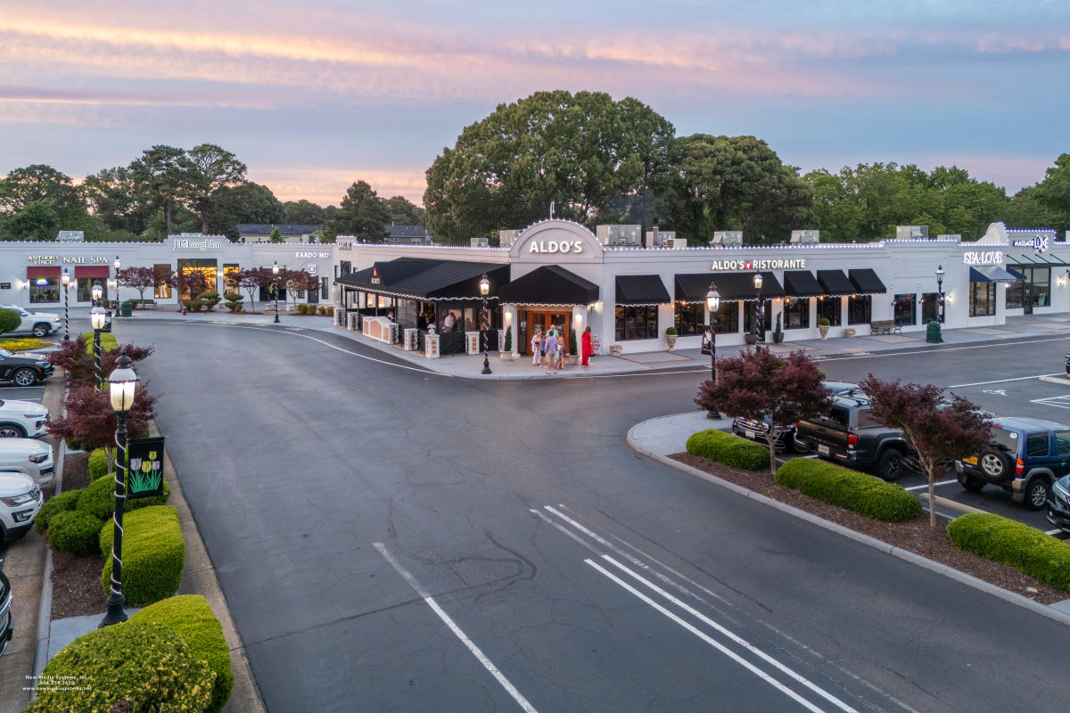 La Promenade Distinctive Shoppes