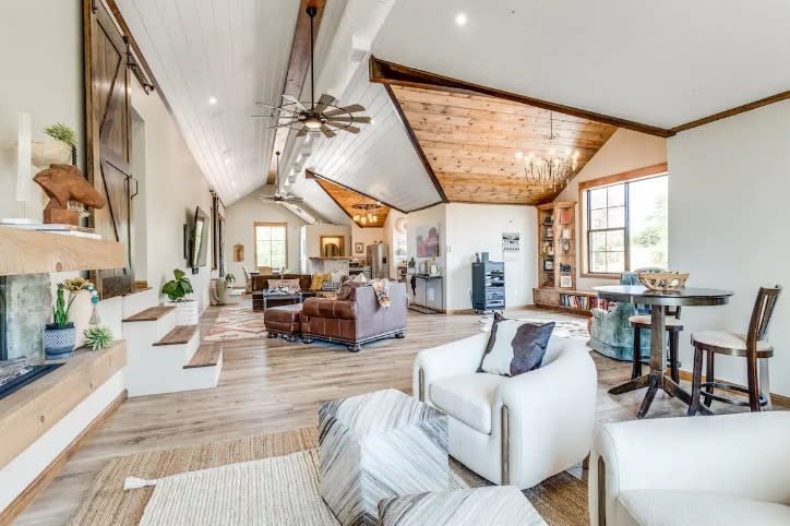 Relaxing Farm retreat on 40 acres in Arcadia