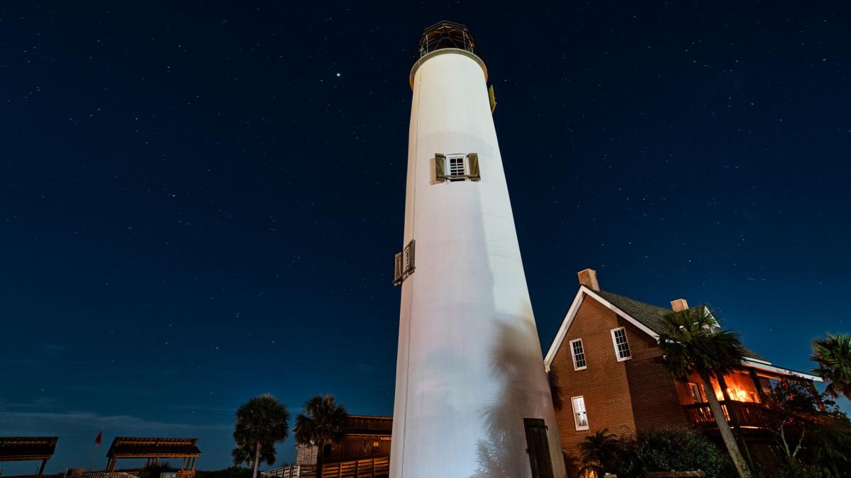 Cape Saint George Lighthouse in St. George Island | VISIT FLORIDA