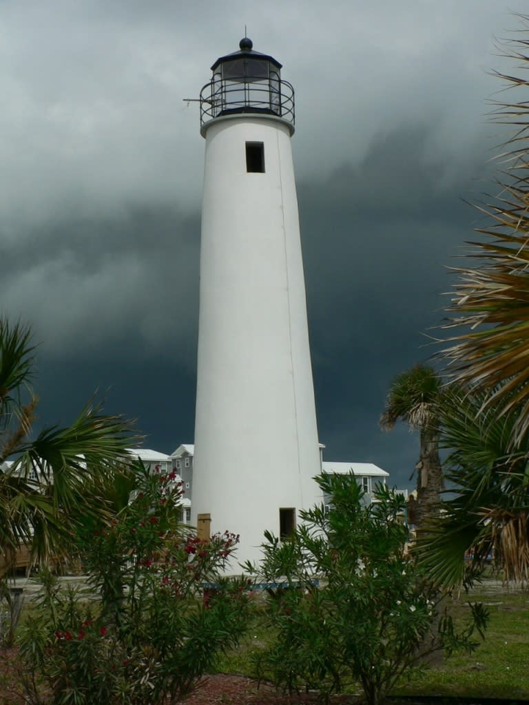 Cape Saint George Lighthouse in St. George Island | VISIT FLORIDA