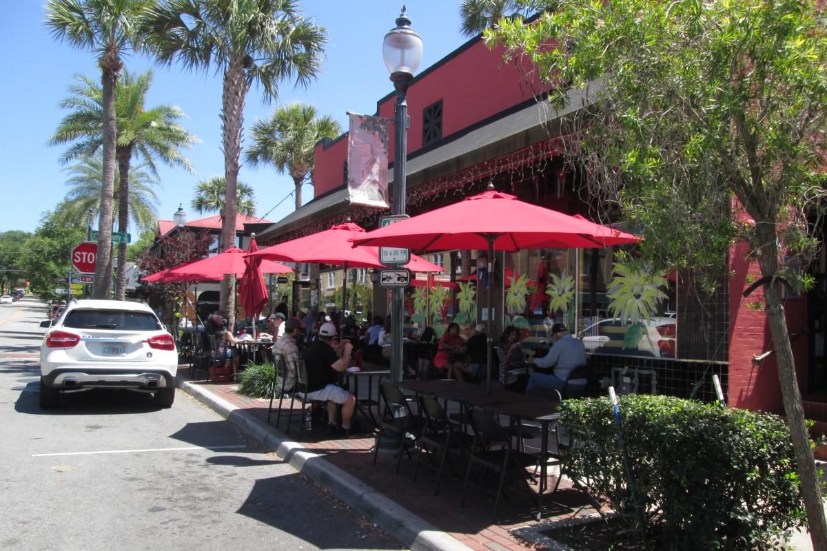 Mount Dora Transit and Tours in Mount Dora | VISIT FLORIDA