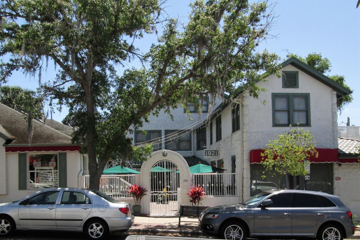 Mount Dora Transit and Tours in Mount Dora | VISIT FLORIDA