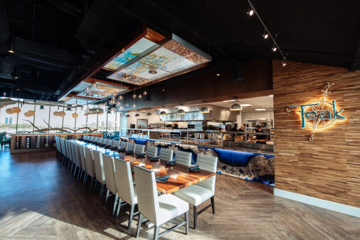 Pier Teaki/Teak in St. Petersburg | VISIT FLORIDA