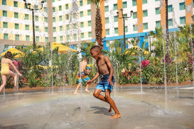 Universal Endless Summer Resort - Dockside Inn and Suites in Orlando ...