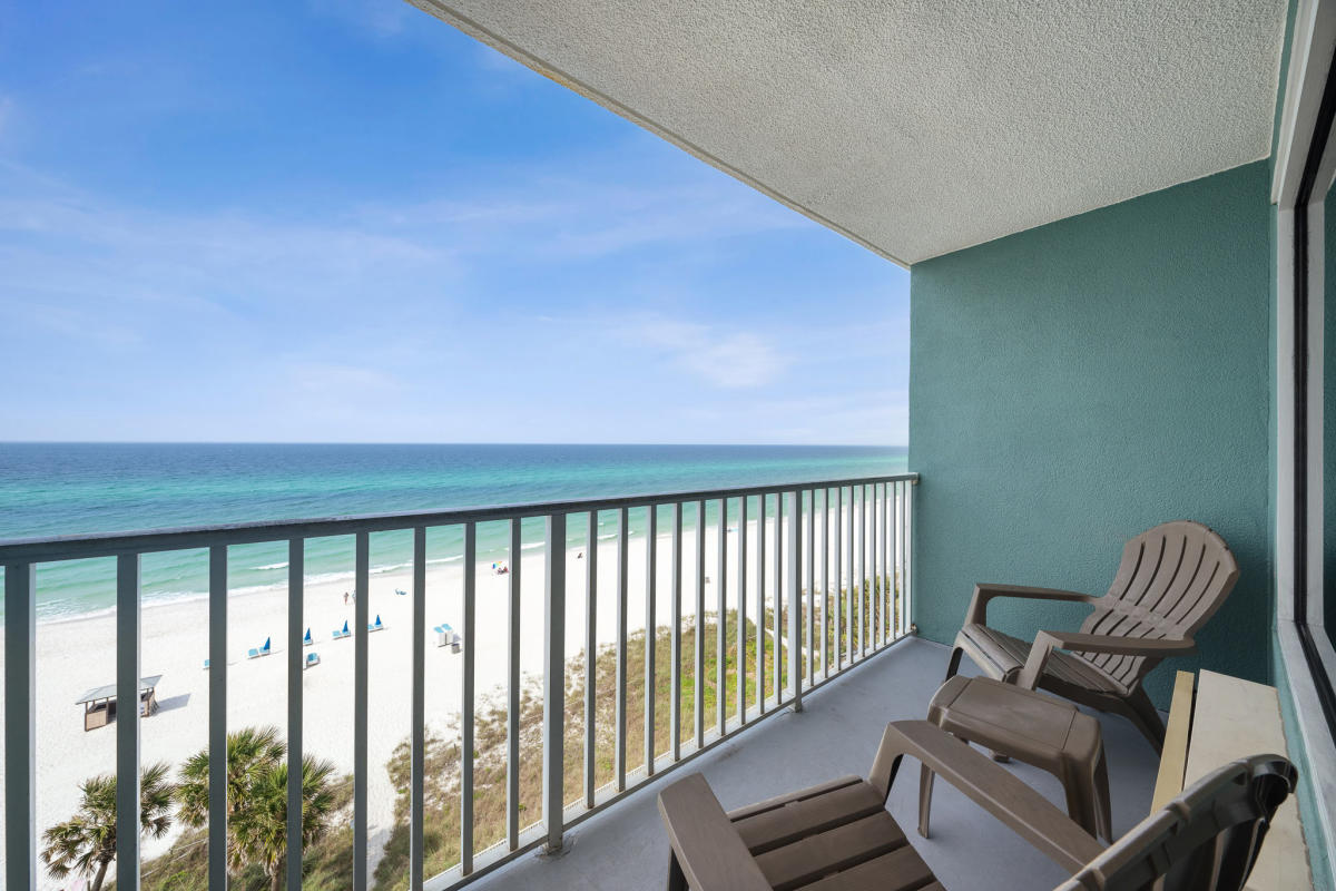 Beachcomber Beachfront Hotel in Panama City Beach | VISIT FLORIDA