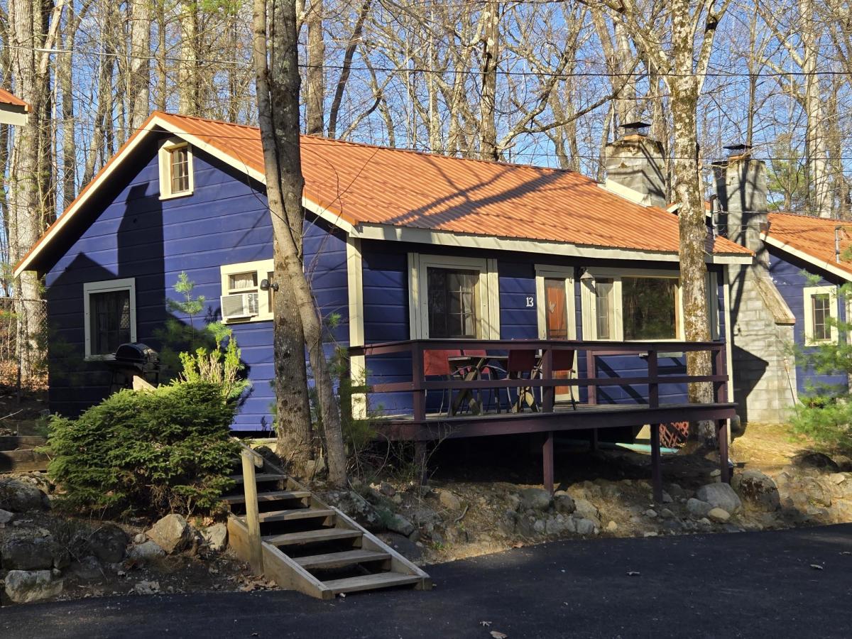 Drake's Lakeside Cabins