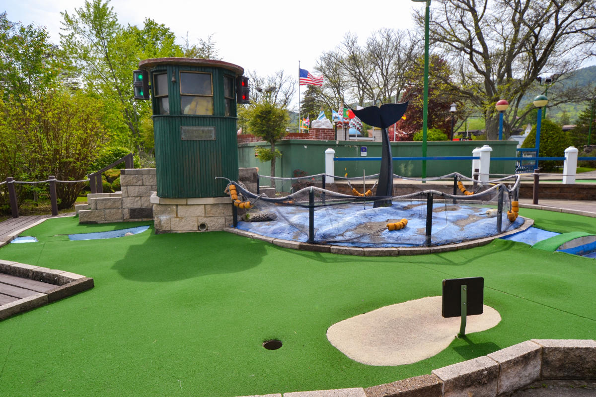 Around The World Miniature Golf