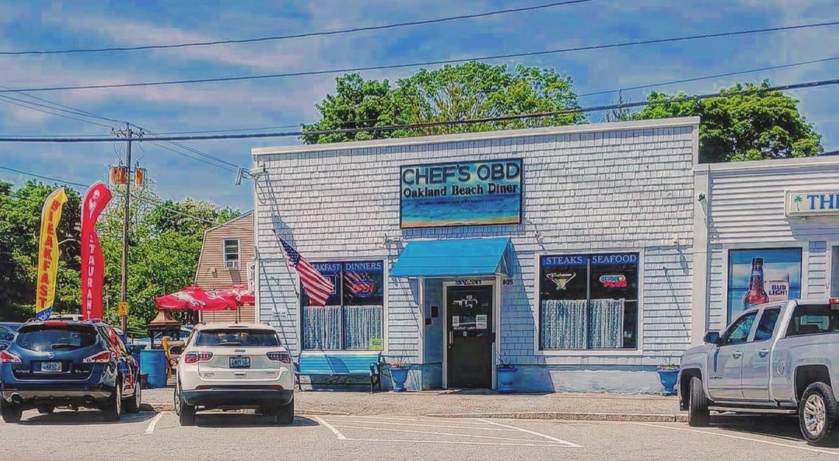 OAKLAND BEACH DINER | Warwick, RI