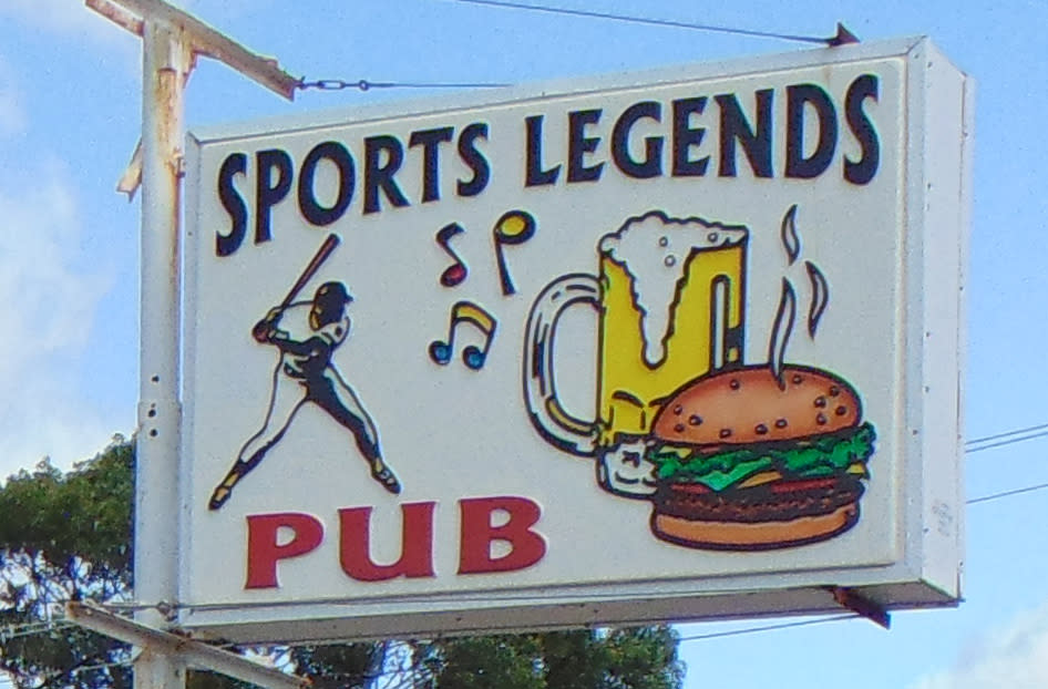 SPORTS LEGENDS PUB | Warwick, RI