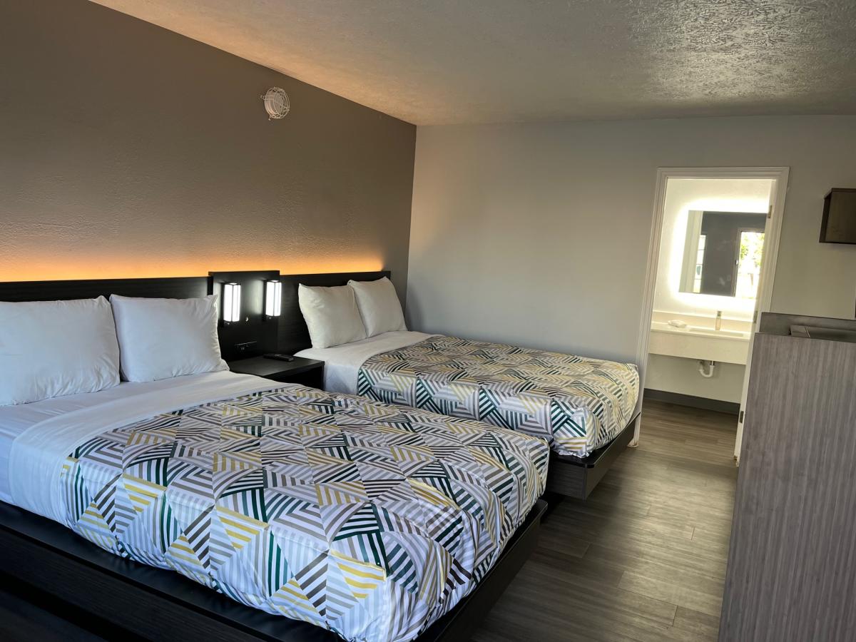 Motel 6 + Studio 6