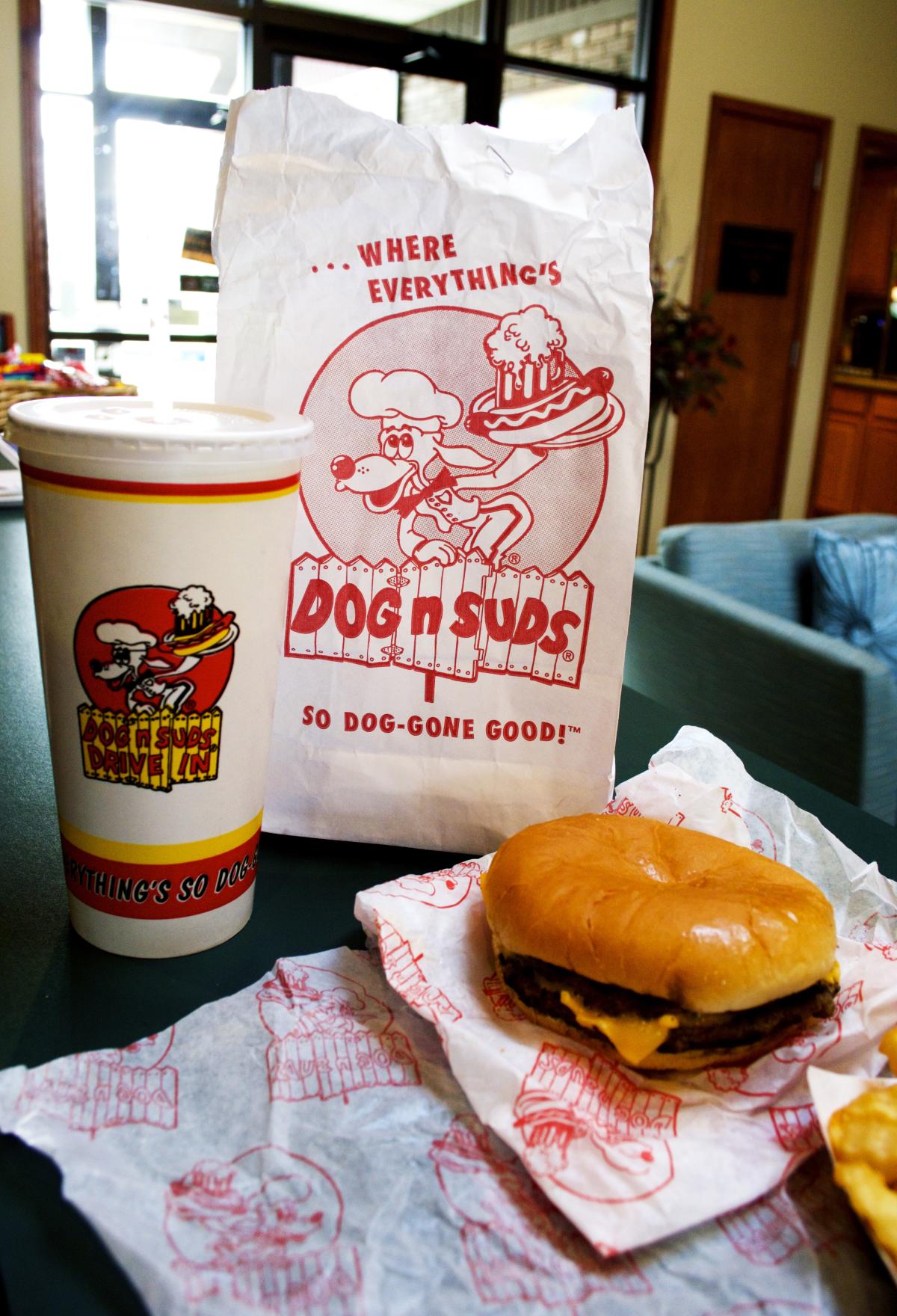 Dog-n-Suds West Lafayette (Seasonal)