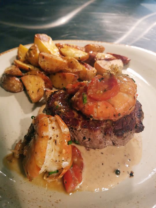 Teays River Brewing & Public House