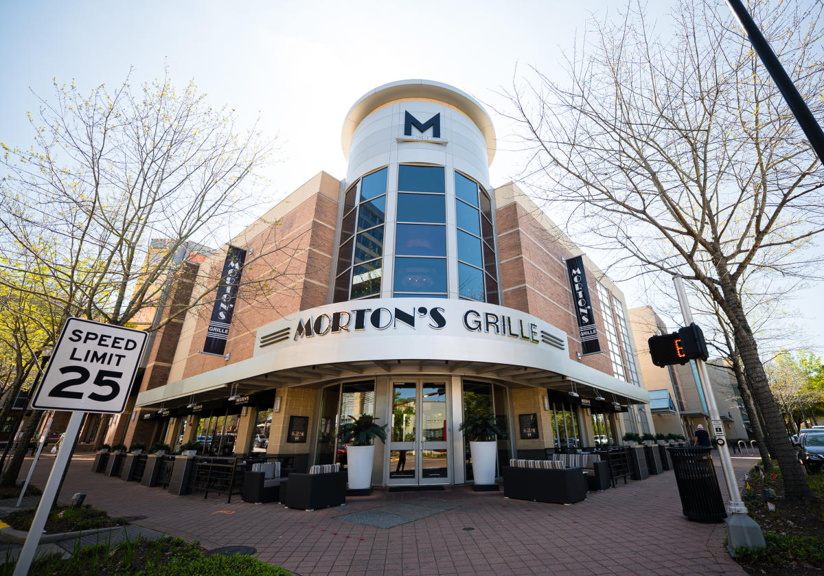 Morton's Grille