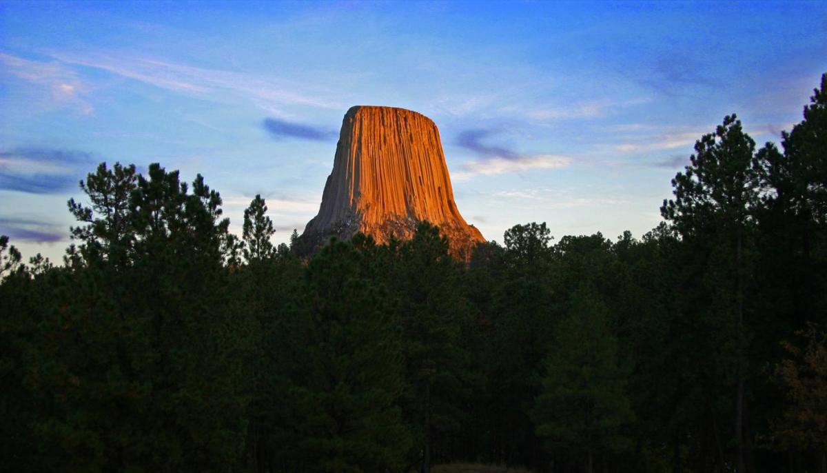 devils tower view from top