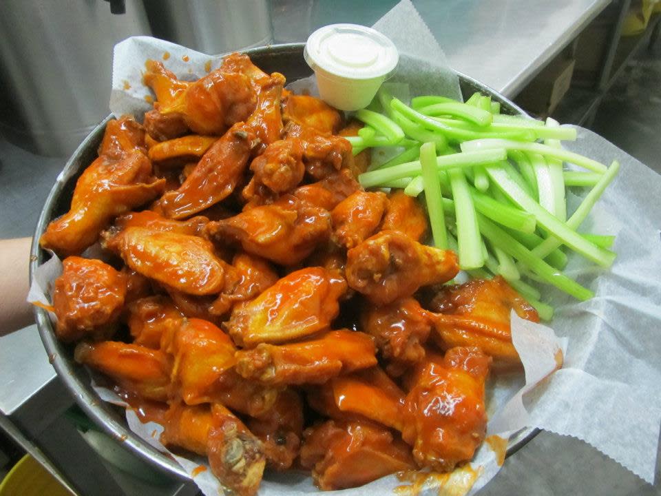 Wing Bonz