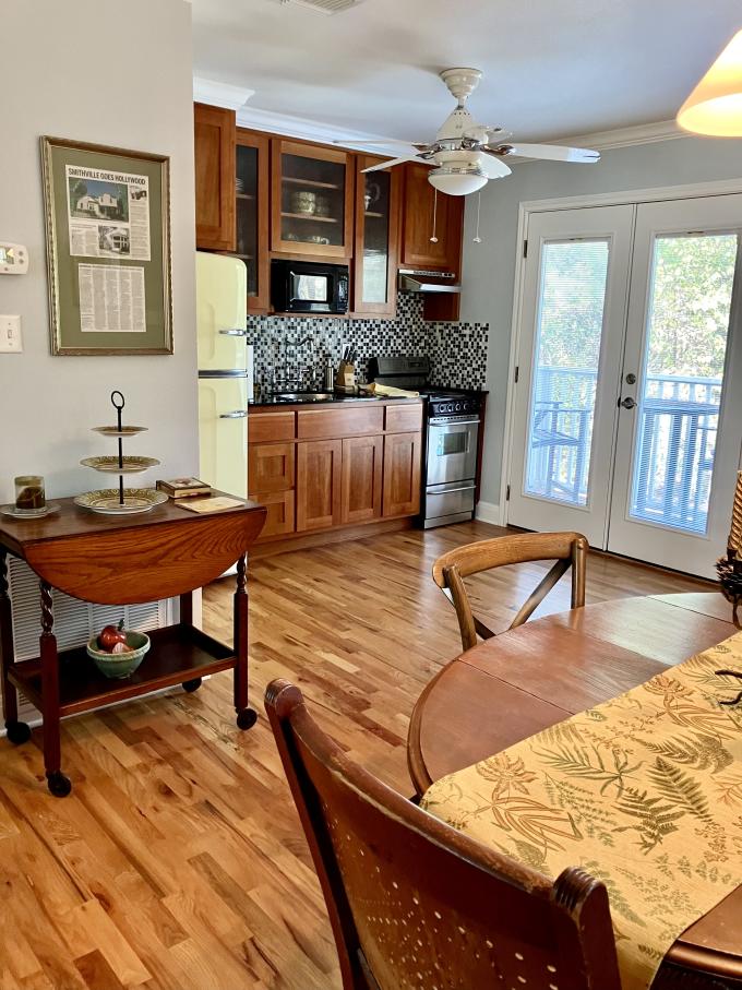 Laughing Pines Bed and Breakfast Cottages | Smithville, TX 78957