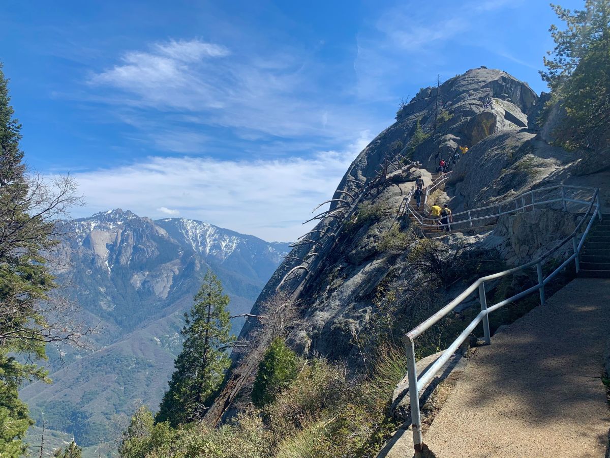 Moro Rock Trail