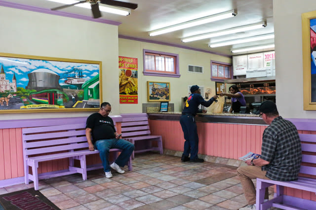 McHardy's Chicken & Fixin