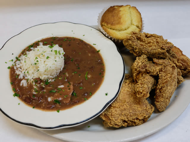 Sammy's Food Service & Deli