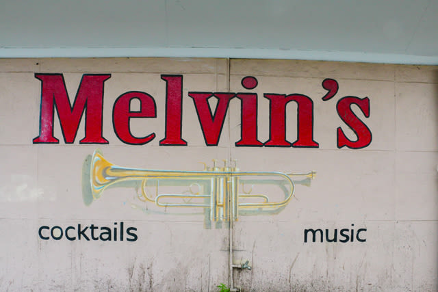 Melvin's Bar