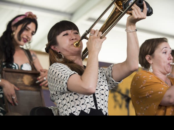 Shake 'Em Up Jazz Band