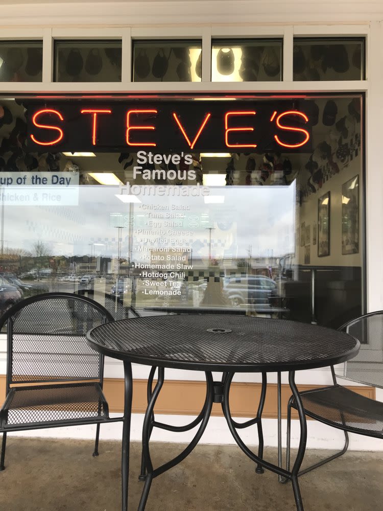 Steve's Place | Raleigh, NC 27616