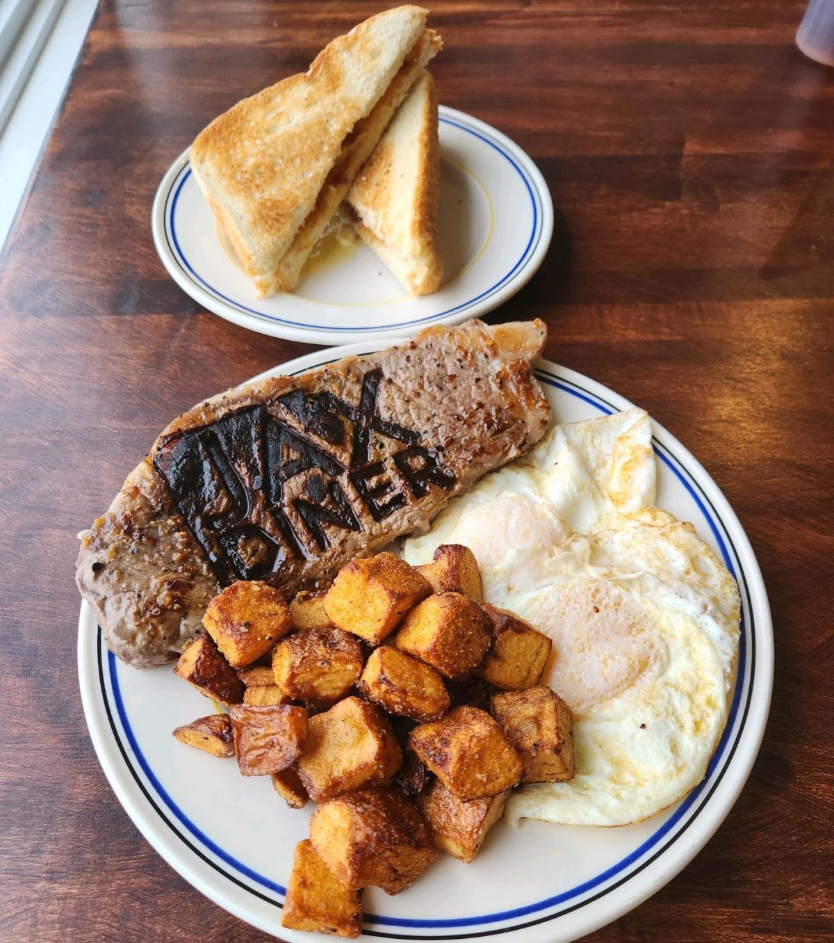 Jax Diner | Portsmouth, RI 02871