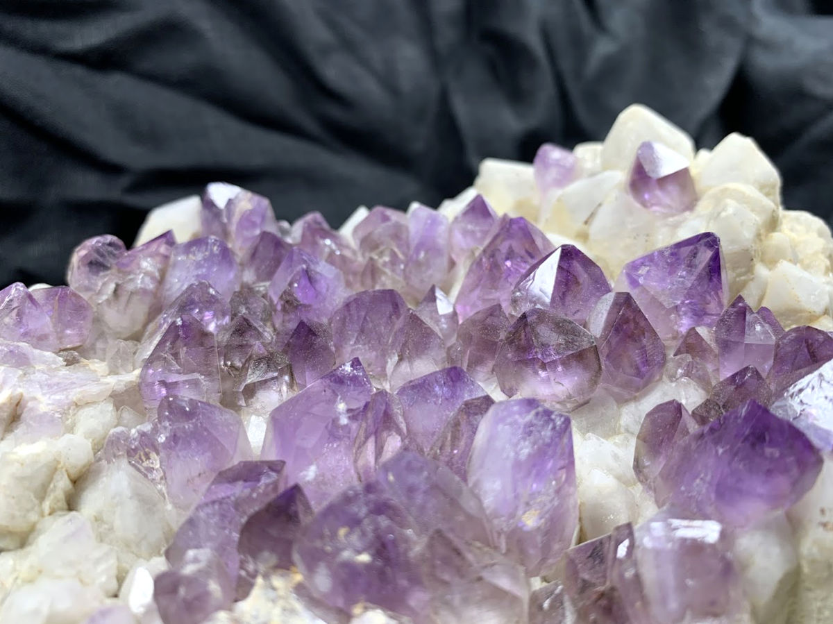 Apple Valley Minerals | Smithfield, RI 02917