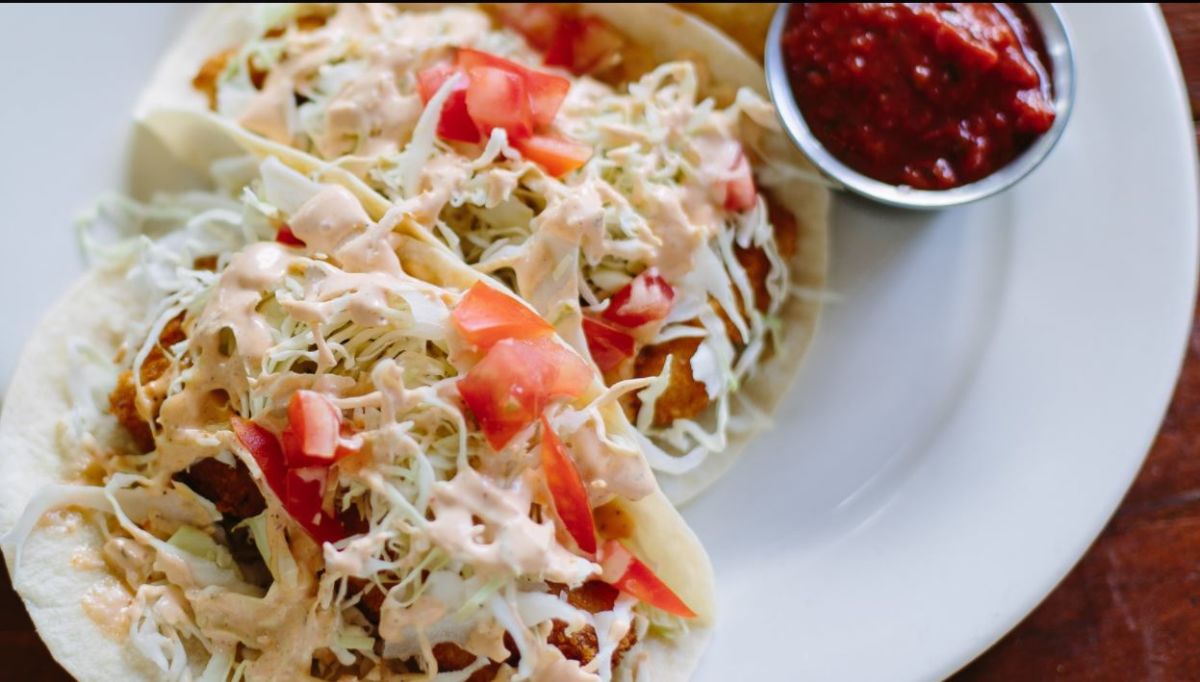 The Square Peg | Warren, RI 02885