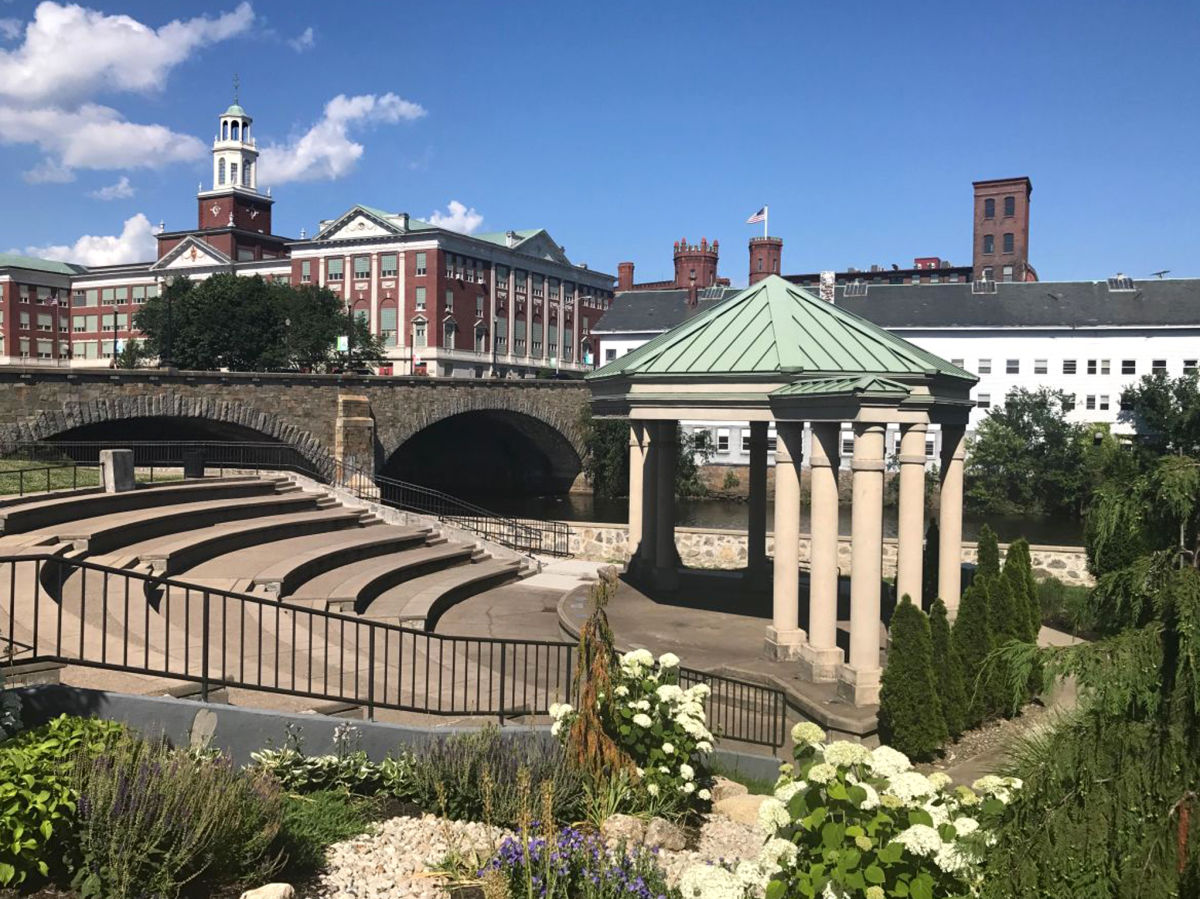 Pawtucket Veterans Memorial Amphitheatre and Park | Pawtucket, RI 02860