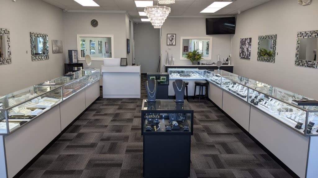 DeLuca Diamonds | North Providence, RI 02904