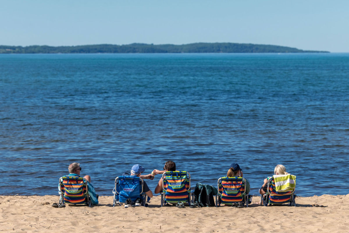 East Bay Beach District | Traverse City, MI 49696