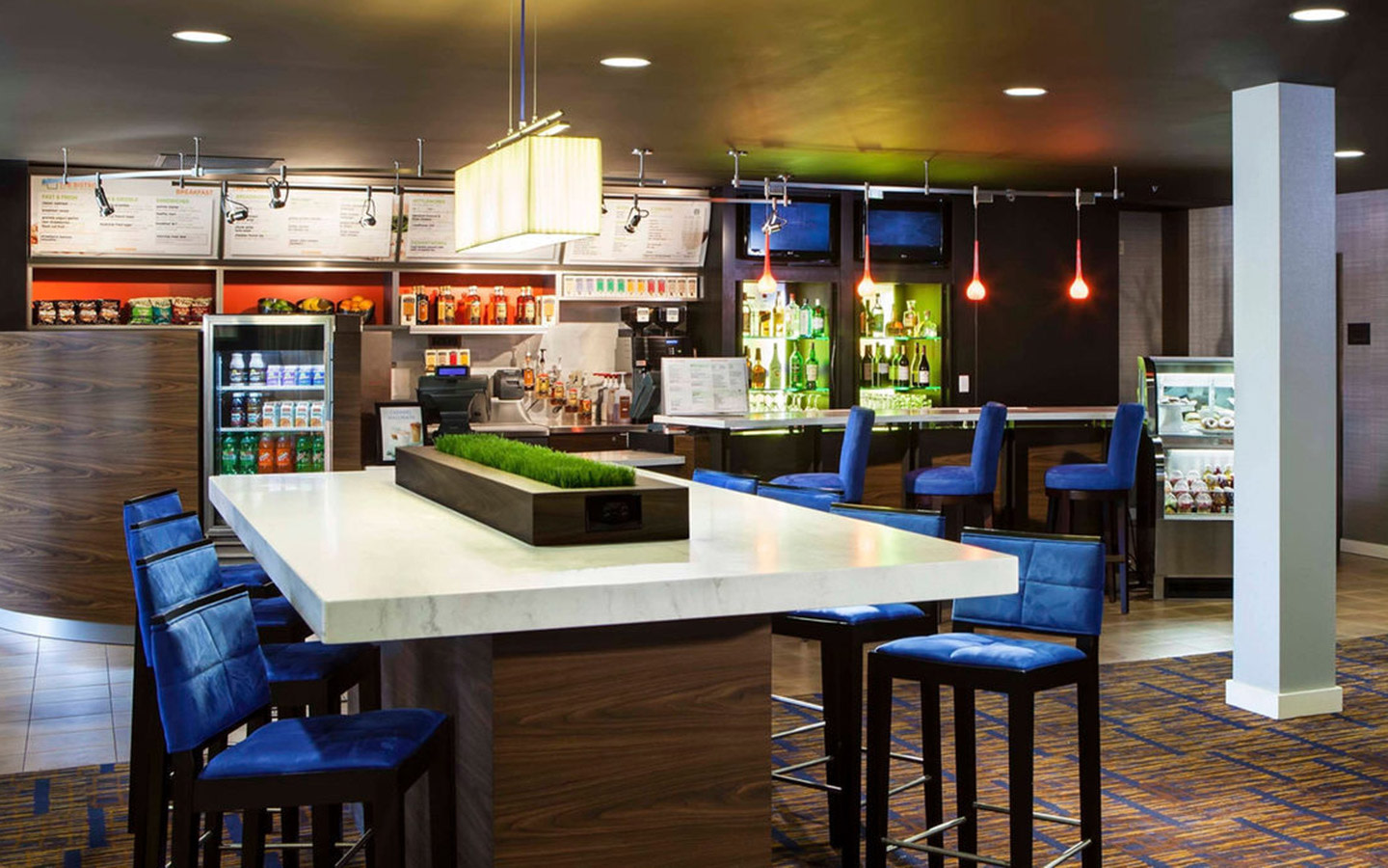 Courtyard Bistro at Courtyard at Aventura Mall | Miami & Miami Beach